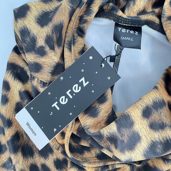 Terez | Pants & Jumpsuits | Terez Maternity Leggings Leopard Hi Shine ...